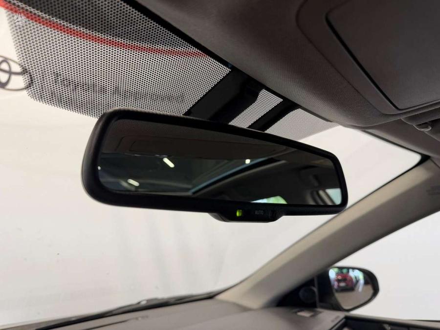 Zaļš Toyota Auris 2016 Kauņa, ar dzinēja tilpumu 1.80 L un nobraukumu 157 tūkst. km par 12500 €, foto 29 vietnē AUTOMOTO.COM.LV