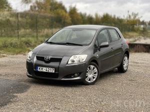 Pelēks Toyota Auris 2007 Rīga, ar dzinēja tilpumu 2.00 L un nobraukumu 280 tūkst. km par 2400 €, foto 4 vietnē AUTOMOTO.COM.LV