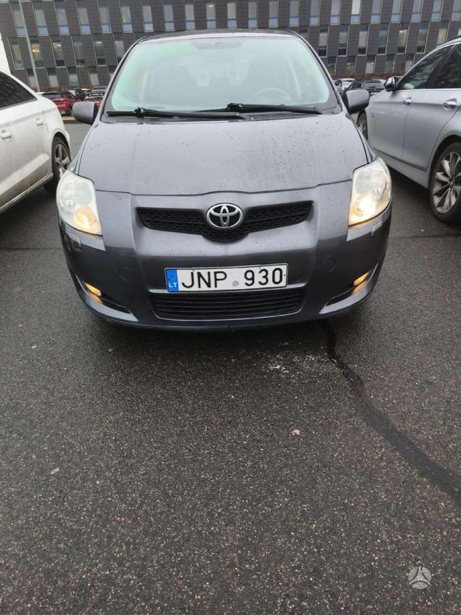 Grey Toyota Auris 2007 in Kaunas, with an engine capacity of 1.36 L and mileage of 321 thousand km for 1990 €, photo 9 on AUTOMOTO.COM.LV