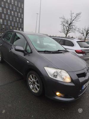 Grey Toyota Auris 2007 in Kaunas, with an engine capacity of 1.36 L and mileage of 321 thousand km for 1990 €, photo 19 on AUTOMOTO.COM.LV