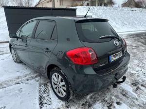 Pelēks Toyota Auris 2007 Viļņa, ar dzinēja tilpumu 1.60 L un nobraukumu 294 tūkst. km par 2900 €, foto 3 vietnē AUTOMOTO.COM.LV