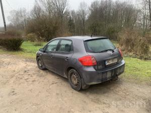 Grey Toyota Auris 2007 in Ogre, with an engine capacity of 2.00 L and mileage of 296 thousand km for 1700 €, photo  on AUTOMOTO.COM.LV