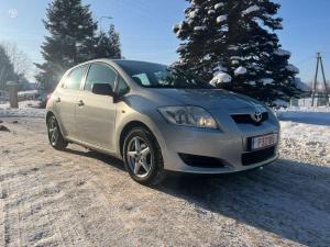 Grey Toyota Auris 2007 in Vilnius, with an engine capacity of 1.36 L and mileage of 250 thousand km for 2150 €, photo 2 on AUTOMOTO.COM.LV