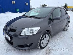 Pelēks Toyota Auris 2007 Paide, ar dzinēja tilpumu 1.60 L un nobraukumu 234 tūkst. km par 2990 €, foto  vietnē AUTOMOTO.COM.LV