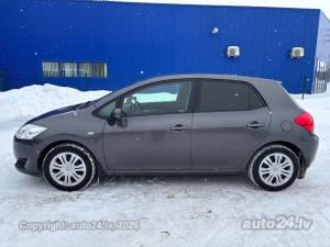 Pelēks Toyota Auris 2007 Paide, ar dzinēja tilpumu 1.60 L un nobraukumu 234 tūkst. km par 2990 €, foto 3 vietnē AUTOMOTO.COM.LV