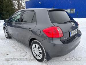 Pelēks Toyota Auris 2007 Paide, ar dzinēja tilpumu 1.60 L un nobraukumu 234 tūkst. km par 2990 €, foto 4 vietnē AUTOMOTO.COM.LV