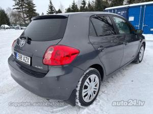 Pelēks Toyota Auris 2007 Paide, ar dzinēja tilpumu 1.60 L un nobraukumu 234 tūkst. km par 2990 €, foto 5 vietnē AUTOMOTO.COM.LV