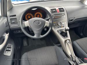 Pelēks Toyota Auris 2007 Paide, ar dzinēja tilpumu 1.60 L un nobraukumu 234 tūkst. km par 2990 €, foto 11 vietnē AUTOMOTO.COM.LV