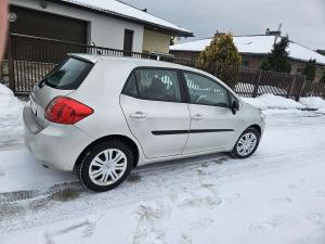 Pelēks Toyota Auris 2007 Viļņa, ar dzinēja tilpumu 1.60 L un nobraukumu 133 tūkst. km par 3200 €, foto 8 vietnē AUTOMOTO.COM.LV