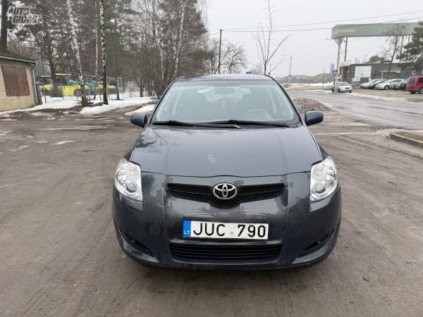 Grey Toyota Auris 2007 in Vilnius, with an engine capacity of 2.00 L and mileage of 429 thousand km for 1350 €, photo 4 on AUTOMOTO.COM.LV