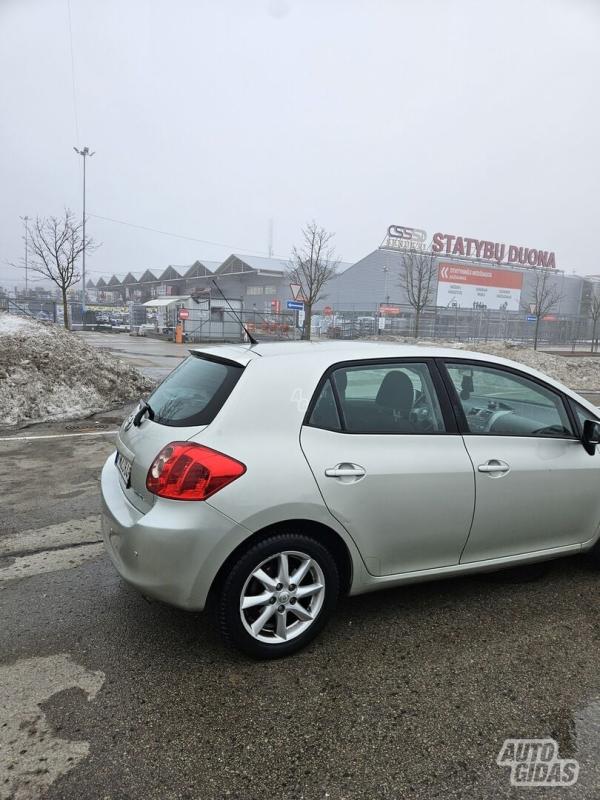 Grey Toyota Auris 2007 in Klaipeda, with an engine capacity of 1.60 L and mileage of 134 thousand km for 3500 €, photo 6 on AUTOMOTO.COM.LV