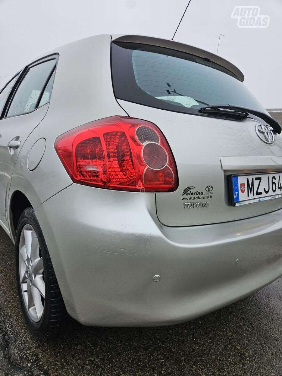 Grey Toyota Auris 2007 in Klaipeda, with an engine capacity of 1.60 L and mileage of 134 thousand km for 3500 €, photo 7 on AUTOMOTO.COM.LV