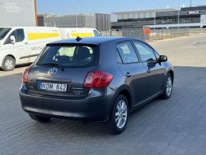 Pelēks Toyota Auris 2007 Viļņa, ar dzinēja tilpumu 2.00 L un nobraukumu 304 tūkst. km par 2200 €, foto 3 vietnē AUTOMOTO.COM.LV