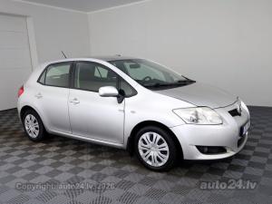Grey Toyota Auris 2007 in Tallinn, with an engine capacity of 1.60 L and mileage of 179 thousand km for 1999 €, photo  on AUTOMOTO.COM.LV
