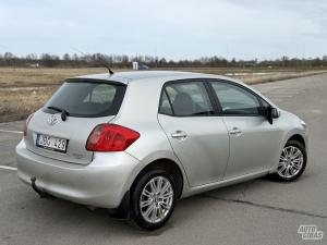 Grey Toyota Auris 2007 in Panevezys, with an engine capacity of 2.00 L and mileage of 349 thousand km for 790 €, photo 6 on AUTOMOTO.COM.LV