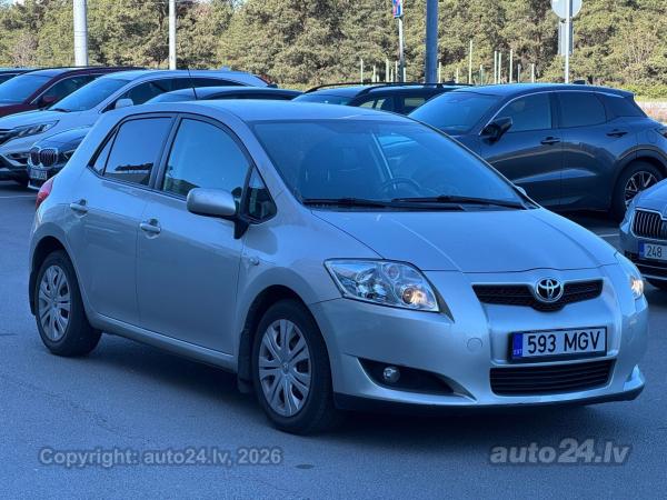 Grey Toyota Auris 2007 in Tallinn, with an engine capacity of 1.60 L and mileage of 138 thousand km for 2999 €, photo 1 on AUTOMOTO.COM.LV