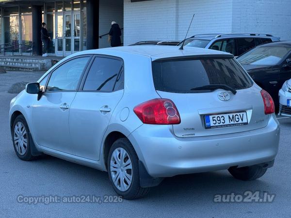 Grey Toyota Auris 2007 in Tallinn, with an engine capacity of 1.60 L and mileage of 138 thousand km for 2999 €, photo 4 on AUTOMOTO.COM.LV