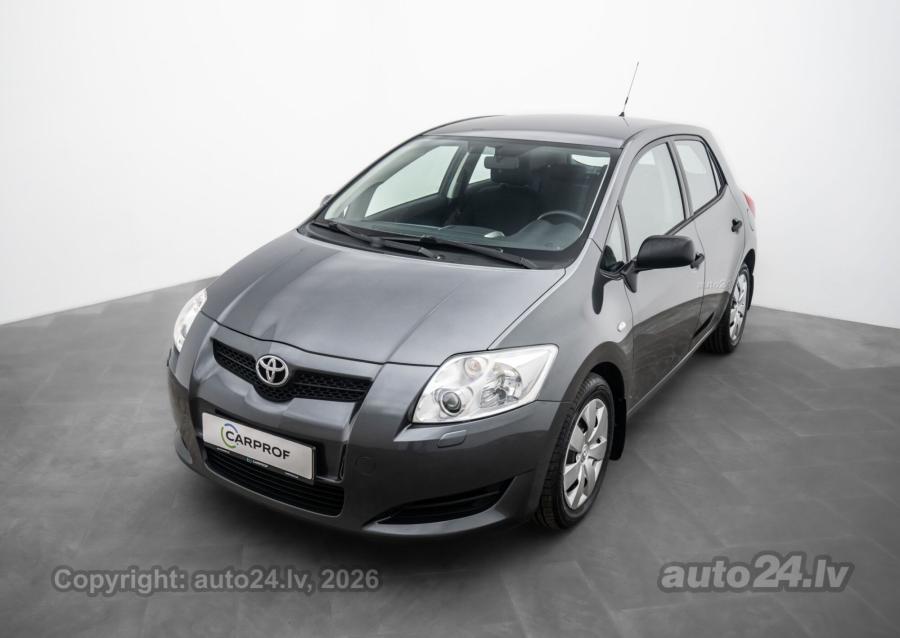 Pelēks Toyota Auris 2007 Tallina, ar dzinēja tilpumu 1.40 L un nobraukumu 111 tūkst. km par 3999 €, foto 1 vietnē AUTOMOTO.COM.LV