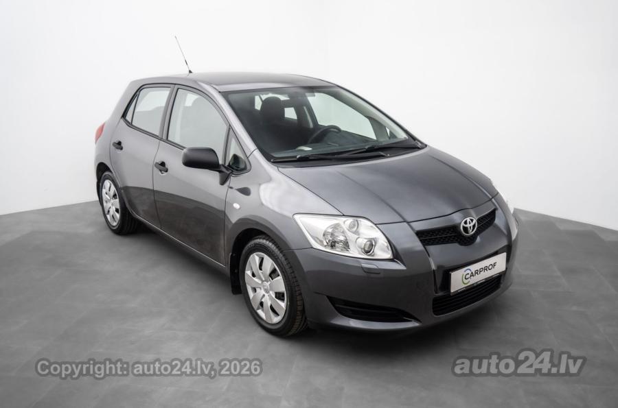 Pelēks Toyota Auris 2007 Tallina, ar dzinēja tilpumu 1.40 L un nobraukumu 111 tūkst. km par 3999 €, foto 4 vietnē AUTOMOTO.COM.LV