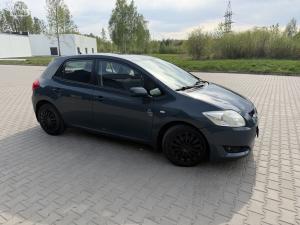 Grey Toyota Auris 2007 in Kaunas, with an engine capacity of 2.00 L and mileage of 290 thousand km for 1890 €, photo 4 on AUTOMOTO.COM.LV
