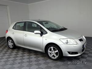Grey Toyota Auris 2007 in Tallinn, with an engine capacity of 1.60 L and mileage of 229 thousand km for 2399 €, photo  on AUTOMOTO.COM.LV