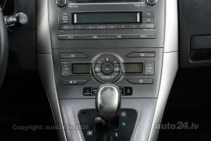 Grey Toyota Auris 2007 in Tallinn, with an engine capacity of 1.60 L and mileage of 229 thousand km for 2399 €, photo 9 on AUTOMOTO.COM.LV