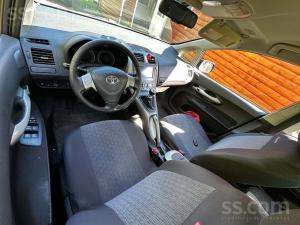 Grey Toyota Auris 2007 in Riga, with an engine capacity of 2.20 L and mileage of 314 thousand km for 3500 €, photo 18 on AUTOMOTO.COM.LV