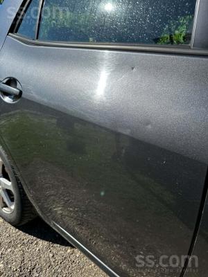 Grey Toyota Auris 2007 in Riga, with an engine capacity of 2.20 L and mileage of 314 thousand km for 3500 €, photo 28 on AUTOMOTO.COM.LV