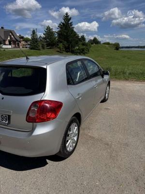 Grey Toyota Auris 2007 in Kaunas, with an engine capacity of 2.00 L and mileage of 376 thousand km for 2200 €, photo 4 on AUTOMOTO.COM.LV