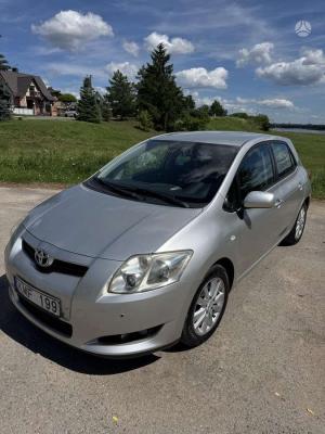 Grey Toyota Auris 2007 in Kaunas, with an engine capacity of 2.00 L and mileage of 376 thousand km for 2200 €, photo 6 on AUTOMOTO.COM.LV