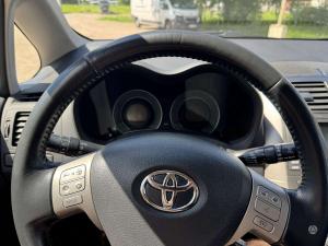 Grey Toyota Auris 2007 in Kaunas, with an engine capacity of 2.00 L and mileage of 376 thousand km for 2200 €, photo 12 on AUTOMOTO.COM.LV