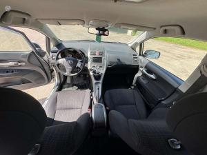 Grey Toyota Auris 2007 in Kaunas, with an engine capacity of 2.00 L and mileage of 376 thousand km for 2200 €, photo 14 on AUTOMOTO.COM.LV