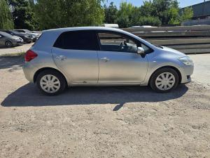 Grey Toyota Auris 2007 in Vilnius, with an engine capacity of 1.36 L and mileage of 240 thousand km for 1200 €, photo 5 on AUTOMOTO.COM.LV