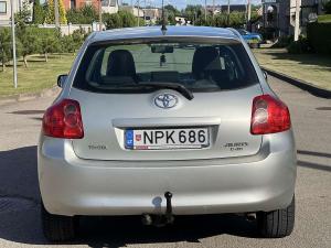 Grey Toyota Auris 2007 in Radviliskis, with an engine capacity of 2.00 L and mileage of 300 thousand km for 1999 €, photo 5 on AUTOMOTO.COM.LV