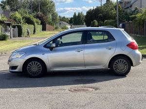 Grey Toyota Auris 2007 in Radviliskis, with an engine capacity of 2.00 L and mileage of 300 thousand km for 1999 €, photo 7 on AUTOMOTO.COM.LV