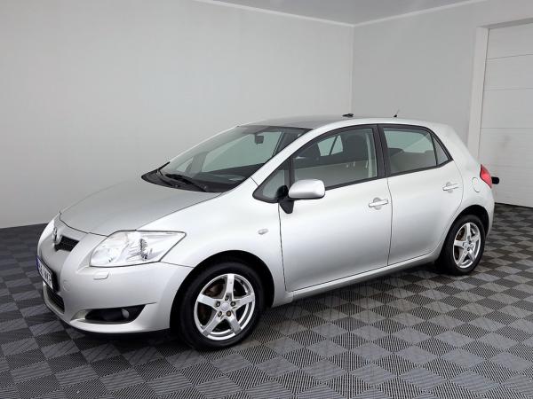 Pelēks Toyota Auris 2007 Tallina, ar dzinēja tilpumu 1.60 L un nobraukumu 229 tūkst. km par 2299 €, foto 10 vietnē AUTOMOTO.COM.LV