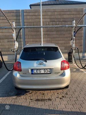 Pelēks Toyota Auris 2007 Klaipėda, ar dzinēja tilpumu 2.00 L un nobraukumu 281 tūkst. km par 1500 €, foto 11 vietnē AUTOMOTO.COM.LV