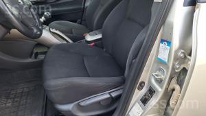 Grey Toyota Auris 2007 in Riga, with an engine capacity of 2.00 L and mileage of 317 thousand km for 1650 €, photo 11 on AUTOMOTO.COM.LV