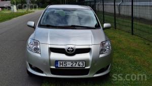 Grey Toyota Auris 2007 in Riga, with an engine capacity of 2.00 L and mileage of 317 thousand km for 1650 €, photo 14 on AUTOMOTO.COM.LV