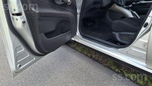 Grey Toyota Auris 2007 in Riga, with an engine capacity of 2.00 L and mileage of 317 thousand km for 1650 €, photo 26 on AUTOMOTO.COM.LV