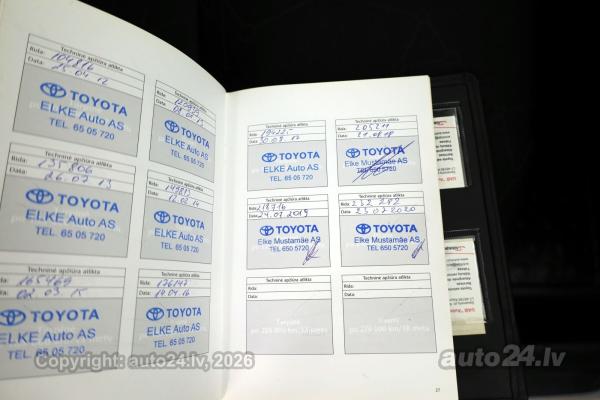 Grey Toyota Auris 2007 in Tallinn, with an engine capacity of 1.40 L and mileage of 276 thousand km for 1799 €, photo 8 on AUTOMOTO.COM.LV