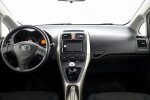 Grey Toyota Auris 2007 in Tallinn, with an engine capacity of 1.40 L and mileage of 276 thousand km for 1799 €, photo 14 on AUTOMOTO.COM.LV