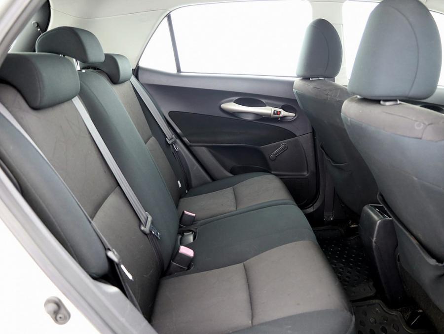Grey Toyota Auris 2007 in Tallinn, with an engine capacity of 1.40 L and mileage of 276 thousand km for 1799 €, photo 16 on AUTOMOTO.COM.LV