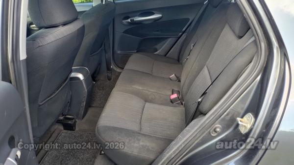 Grey Toyota Auris 2007 in Tallinn, with an engine capacity of 2.00 L and mileage of 0 thousand km for 2200 €, photo 7 on AUTOMOTO.COM.LV