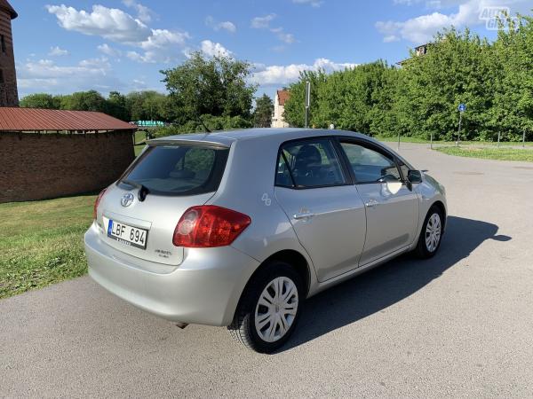Grey Toyota Auris 2007 in Kaunas, with an engine capacity of 1.40 L and mileage of 263 thousand km for 2300 €, photo 3 on AUTOMOTO.COM.LV