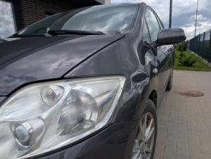Pelēks Toyota Auris 2007 Kauņa, ar dzinēja tilpumu 2.00 L un nobraukumu 210 tūkst. km par 1000 €, foto 3 vietnē AUTOMOTO.COM.LV