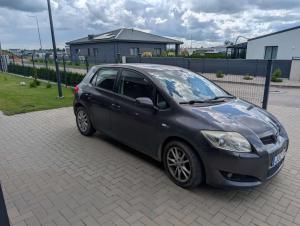 Pelēks Toyota Auris 2007 Kauņa, ar dzinēja tilpumu 2.00 L un nobraukumu 210 tūkst. km par 1000 €, foto 4 vietnē AUTOMOTO.COM.LV