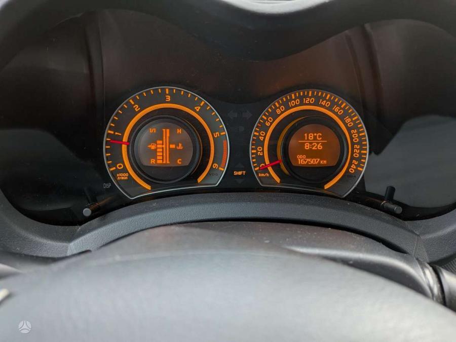 Pelēks Toyota Auris 2007 Viļņa, ar dzinēja tilpumu 2.23 L un nobraukumu 168 tūkst. km par 3000 €, foto 7 vietnē AUTOMOTO.COM.LV
