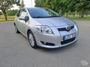 Grey Toyota Auris 2007 in Telschi, with an engine capacity of 2.00 L and mileage of 260 thousand km for 2250 €, photo 4 on AUTOMOTO.COM.LV