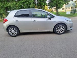Grey Toyota Auris 2007 in Telschi, with an engine capacity of 2.00 L and mileage of 260 thousand km for 2250 €, photo 9 on AUTOMOTO.COM.LV